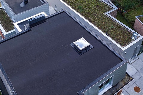 Étanchéité de toitures plates : utilisez une membrane renforcée